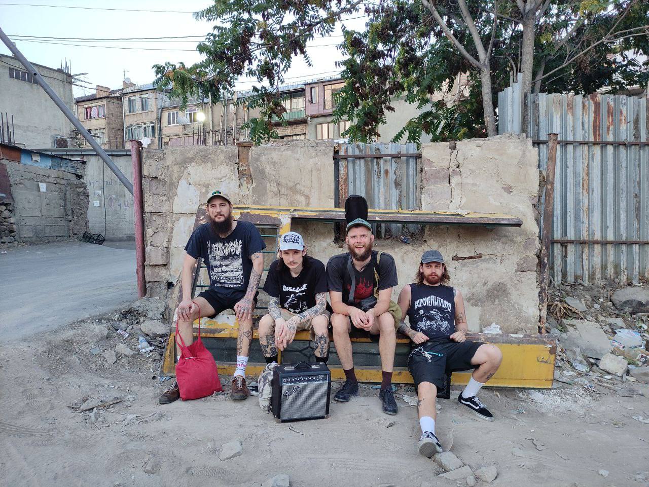 «Музыка уже надоела» — Андрей Беспределов, нойз-группа joltydom - Collab.am